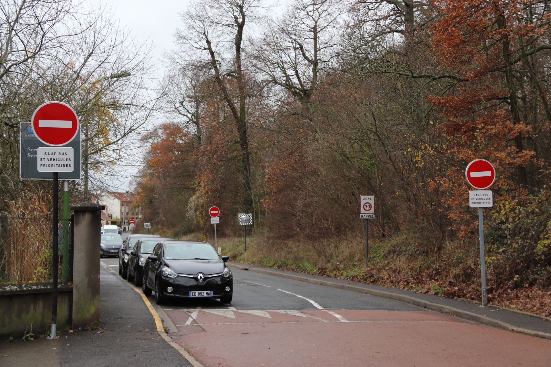 Sens unique temporaire rue Alexis Maneyrol - Ville de Chaville