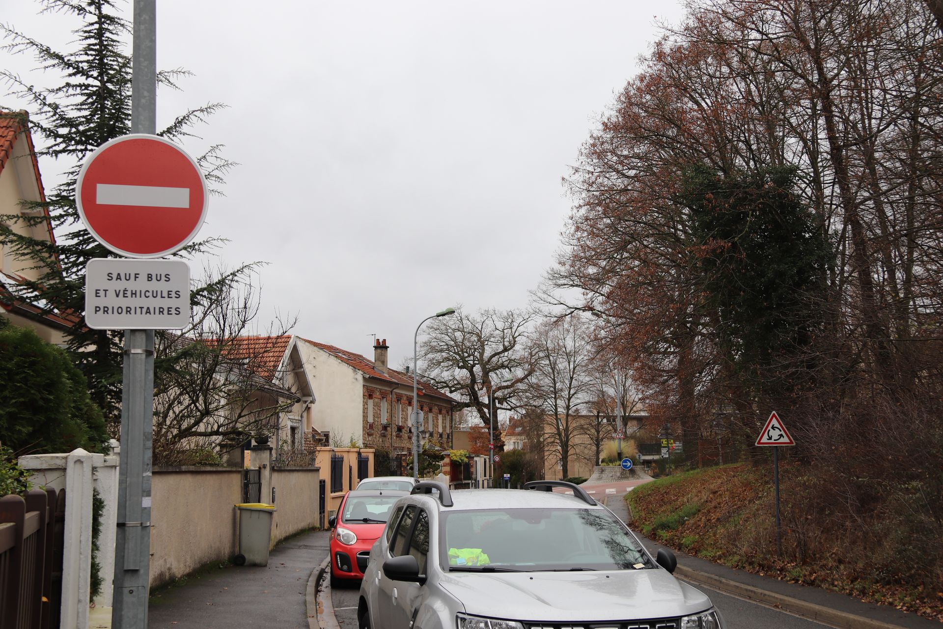 Sens unique temporaire rue Alexis Maneyrol - Ville de Chaville