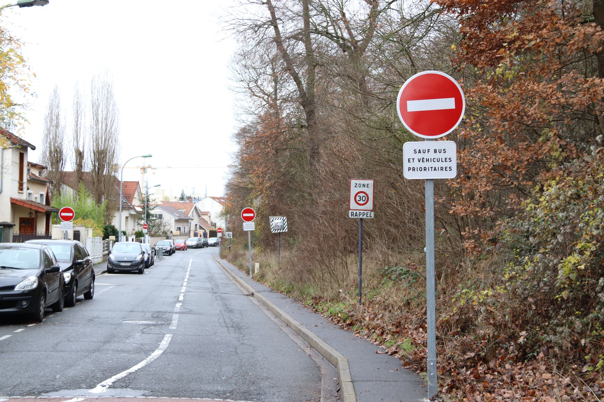 Sens unique temporaire rue Alexis Maneyrol - Ville de Chaville
